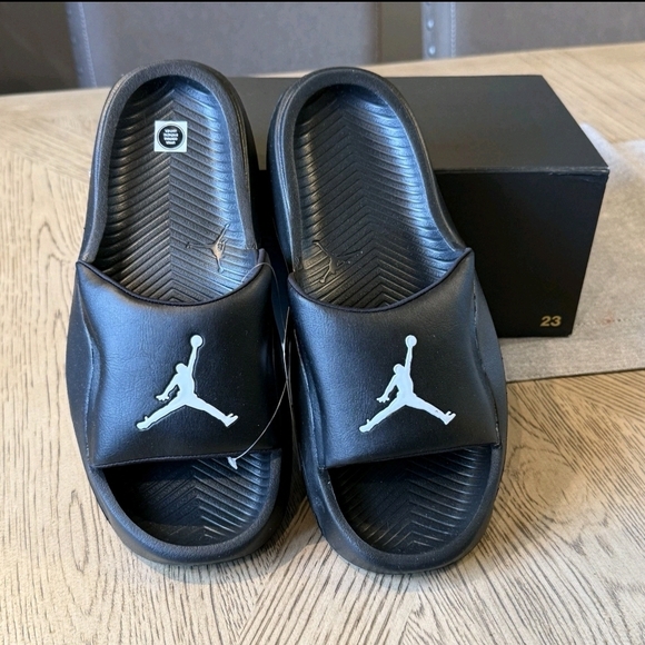 Jordan | Shoes | Jordan Franchise Slides Blackwhite Size 9 Nwt | Poshmark